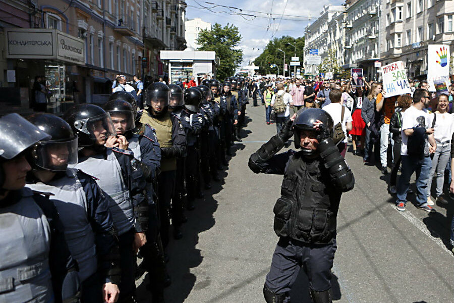Ukraine holds its first large-scale LGBT pride parade - CSMonitor.com