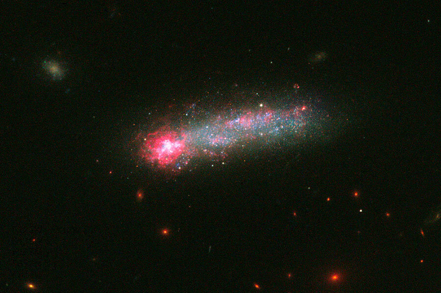 Hubble telescope captures dazzling 'skyrocket' galaxy - CSMonitor.com Hubble telescope captures dazzling 'skyrocket' galaxy - CSMonitor.com