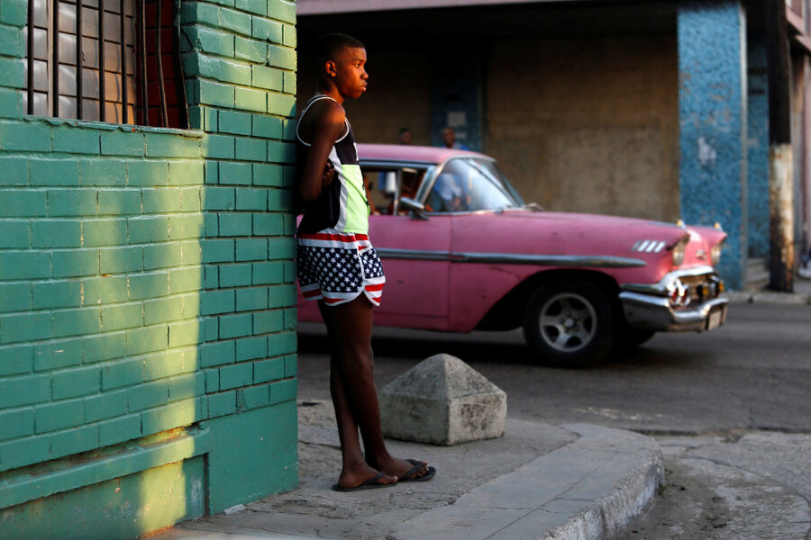 Obama ends visa-free policy for Cubans who land on US soil - CSMonitor.com