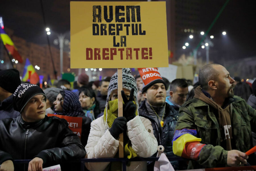 Following protests, Romania will repeal corruption decree - CSMonitor.com