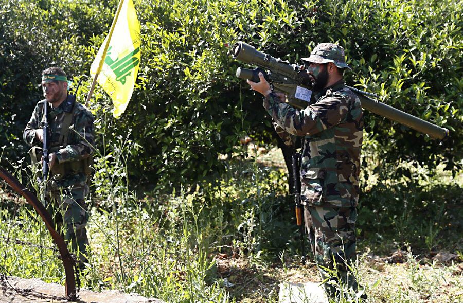 Hezbollah's defiant signal to Israel, Lebanon, and the UN - CSMonitor.com