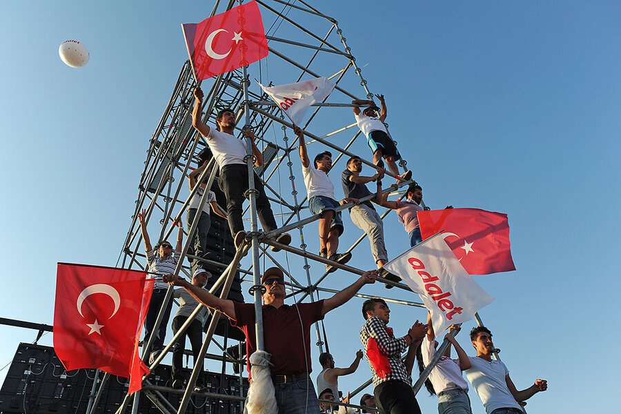 Year after coup, Turkey's opposition on the march. But to where ...