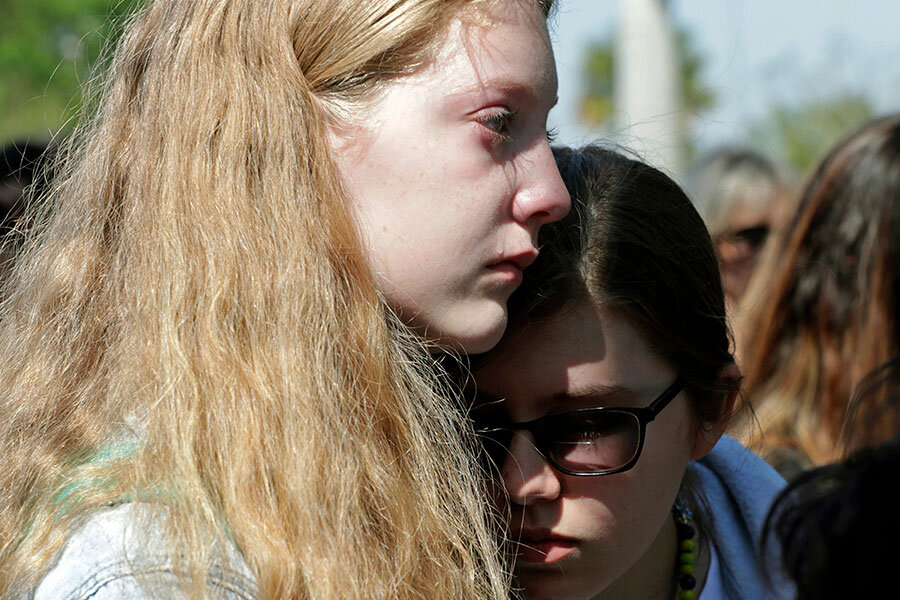 Student walkouts protest gun violence - CSMonitor.com Student walkouts protest gun violence - CSMonitor.com