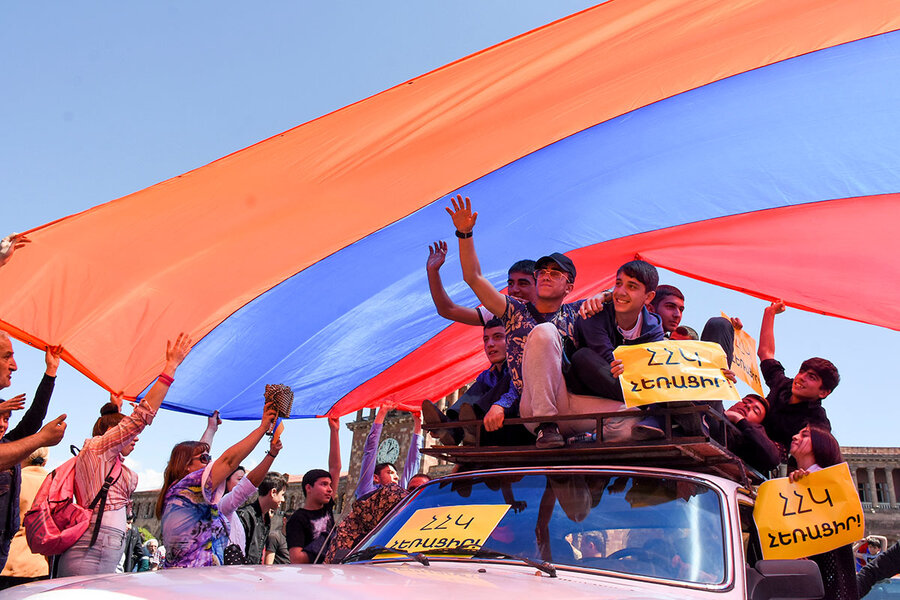 Armenia is having a 'color revolution.' So why is Russia so calm ...