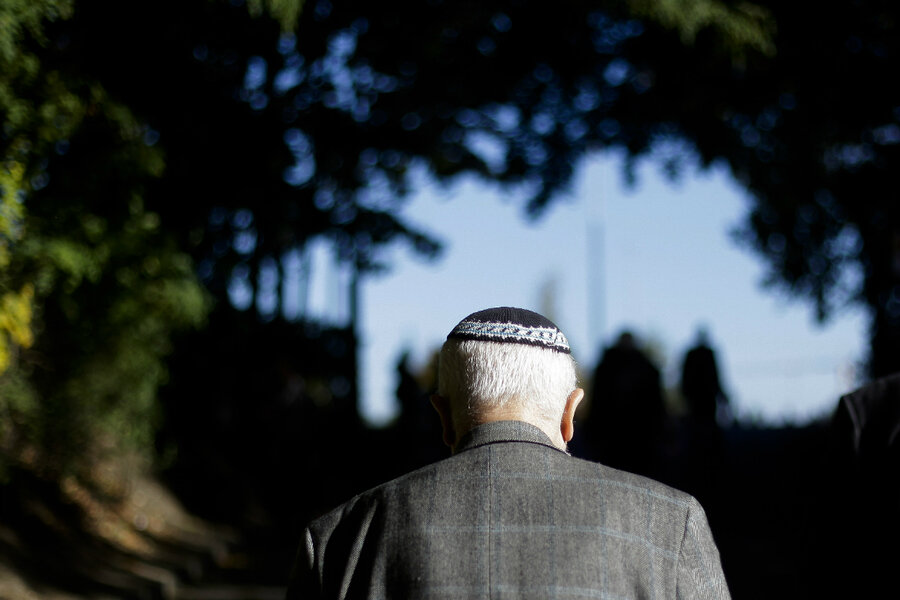 Thousands of Germans join 'kippa marches' in support of the Jewish ...