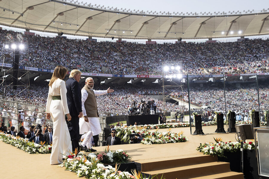 'Namaste, Trump': India's Modi welcomes Trump at massive rally ...