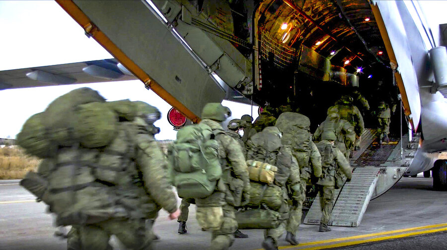 Russia’s peaceful hand against aggression - CSMonitor.com