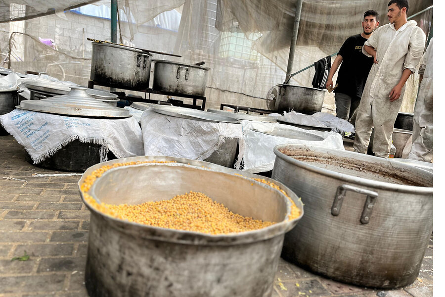 In besieged and starving Gaza, Ramadan charity endures - CSMonitor.com