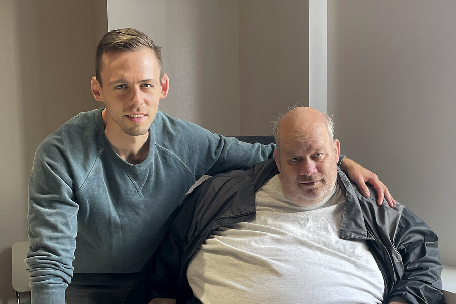 How cellphone buddies help homeless people combat loneliness ...