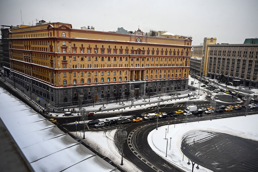 ‘The Spy in the Archive’ tells how Russian secrets were carried to the ...