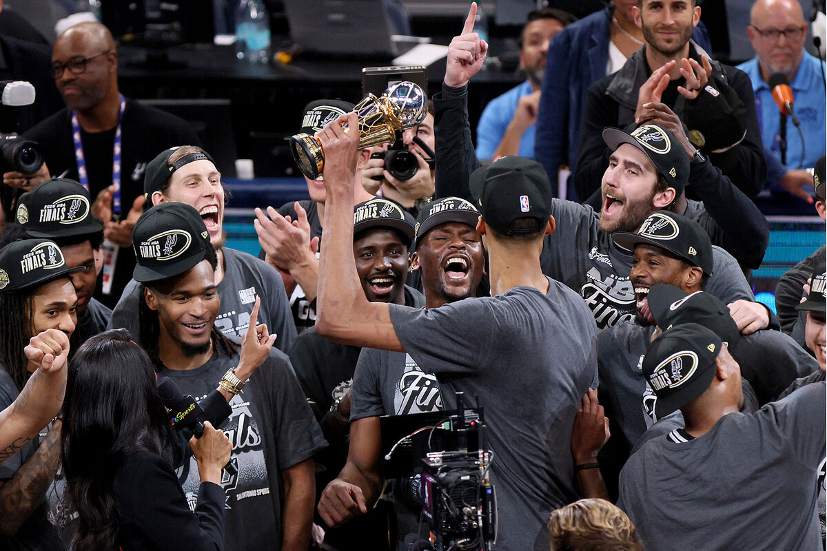 Knicks, Spurs, and a big man unwilling to hide his emotions - CSMonitor.com