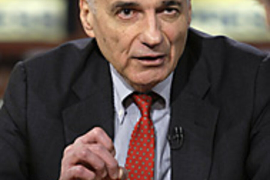 Nader's candidacy gets some cheers, but more groans - CSMonitor.com