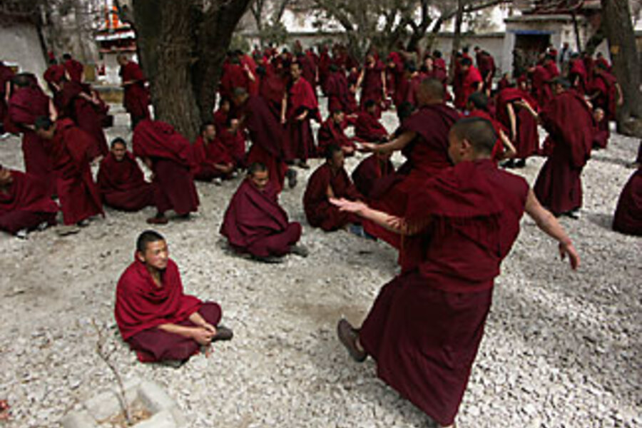 Police keep tight lid on Tibet after protests - CSMonitor.com