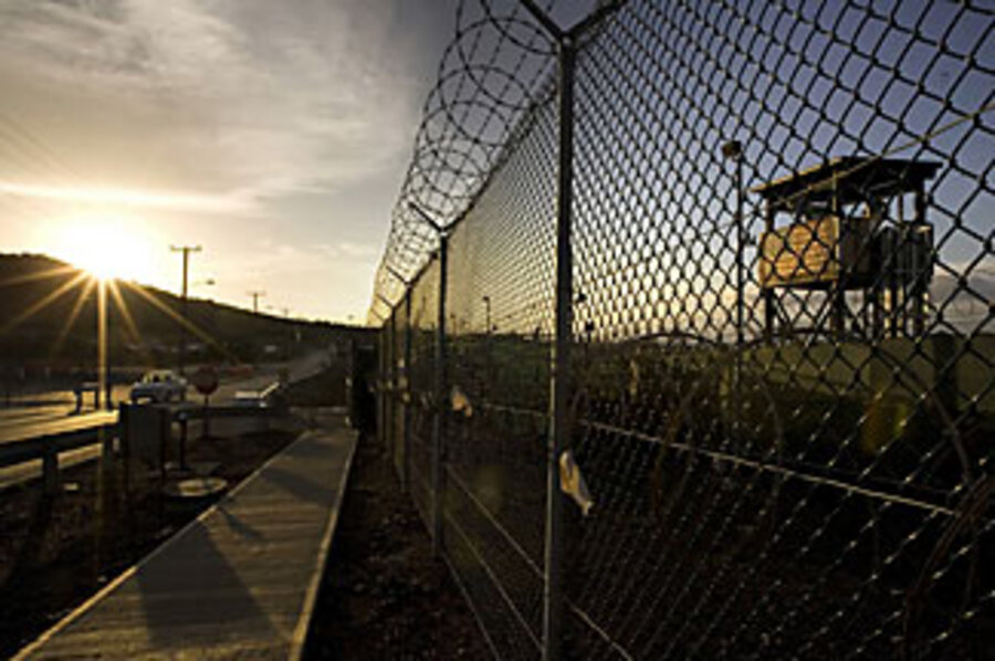 Guantánamo Detainees Win Right To Court Review