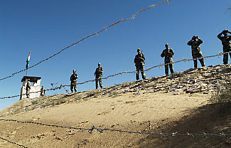 Tensions rise as Pakistan moves troops - CSMonitor.com
