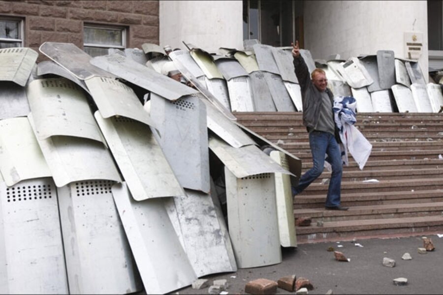 Moldovans erupt in protest after decades of silence - CSMonitor.com