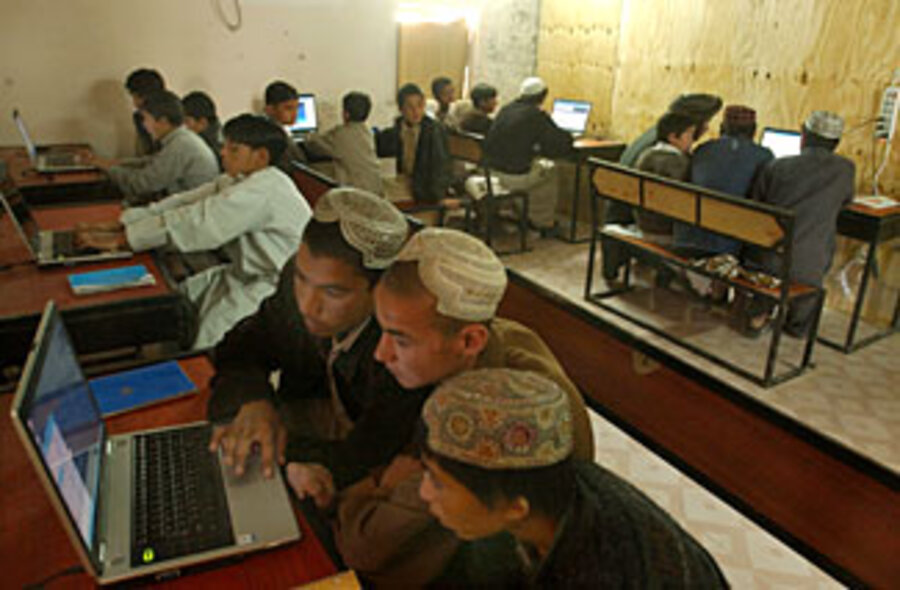 New fiber-optic network brings digital era to Afghanistan - CSMonitor.com