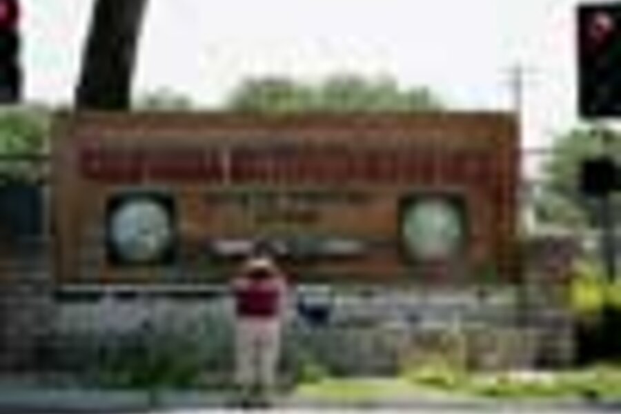 Crowded cells, racial tensions stoke California prison riot - CSMonitor.com