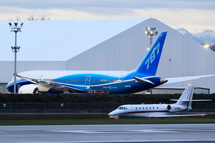 Boeing 787 First Flight Boeing Delivers World's First 787 10