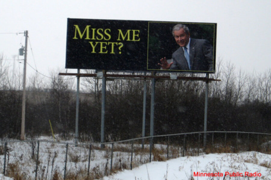 'Miss me yet' billboard shows power of outdoor ads in Internet age ...