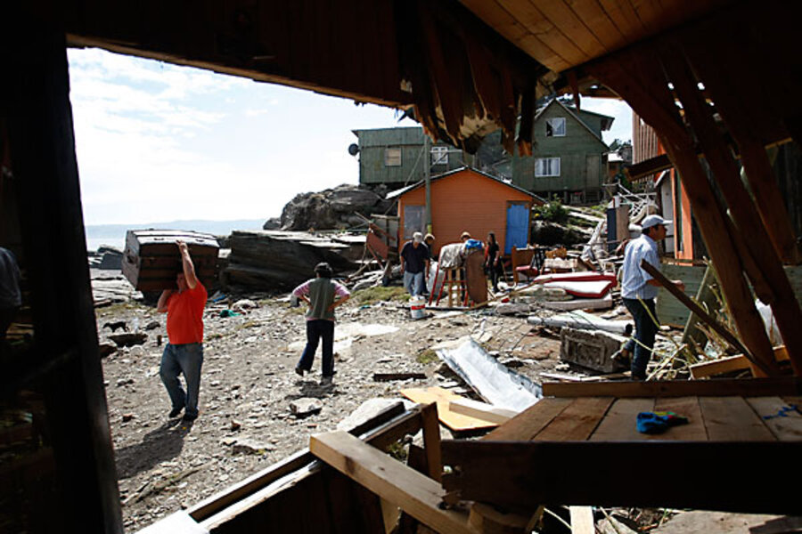 Chile earthquake: A political storm brews - CSMonitor.com