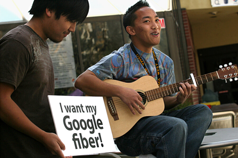 With deadline near, 600 towns vie for Google fiber-optic network ...