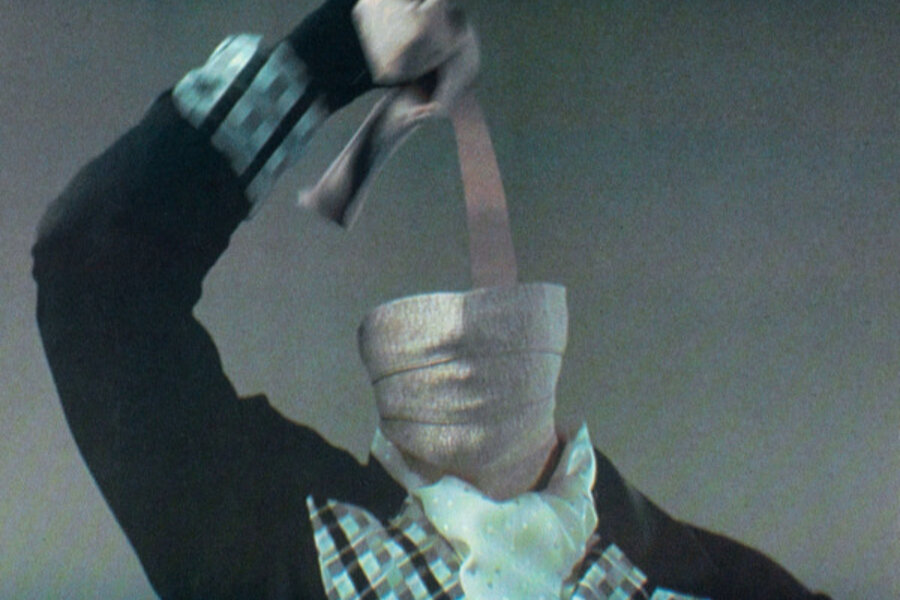 A real life 3D invisibility cloak? Scientists make gold disappear ...