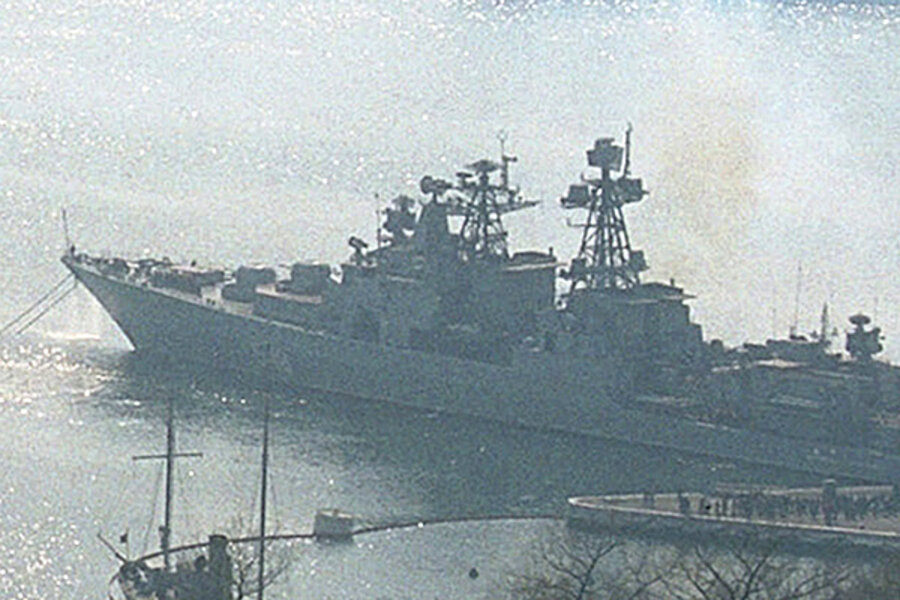 Russian warship wins shootout with Somali pirates, rescues sailors ...