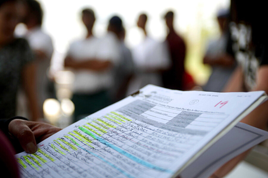 How to help BP oil spill cleanup? Stay home. Let locals do it ...