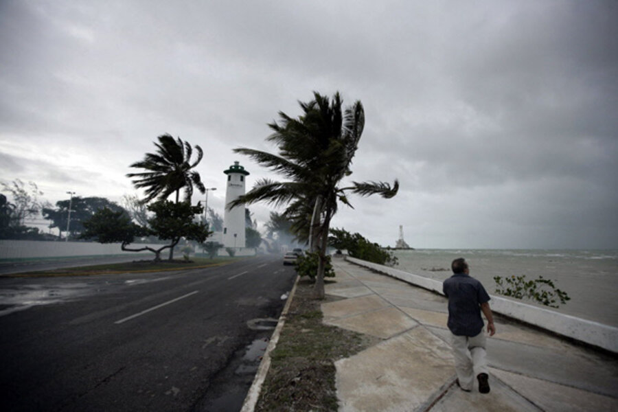 Tropical Storm Alex strengthens, hurricane watch in effect for US and ...