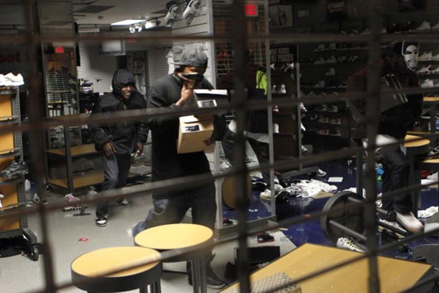 Oakland riots produce multiple arrests and damage following fatal ...