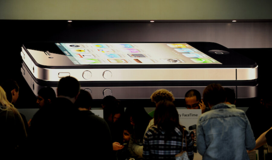 iPhone 4: Most users are satisfied, 'death grip' or not - CSMonitor.com
