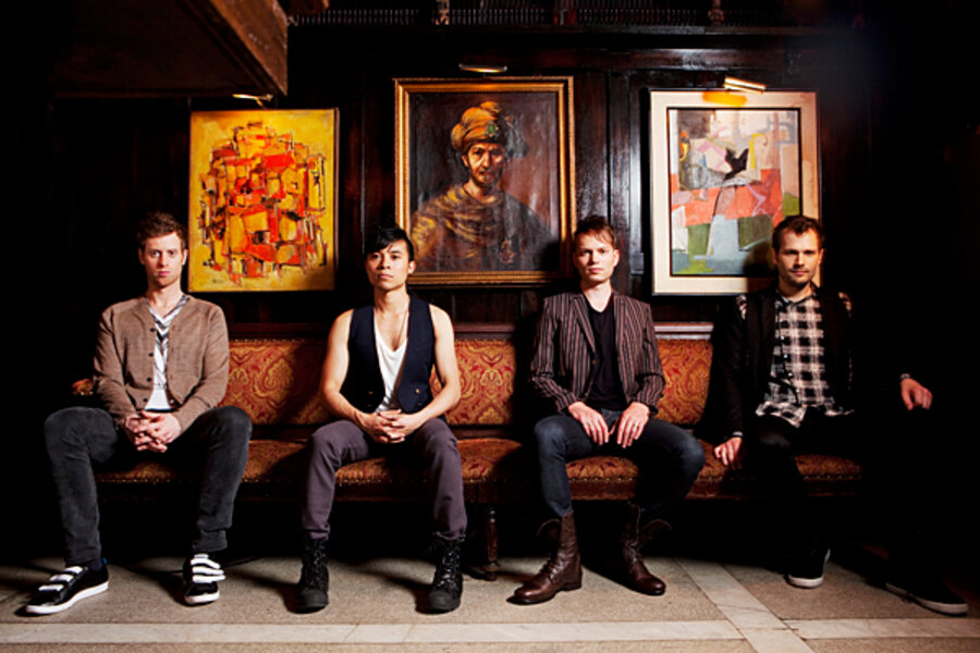 Atomic Tom: How the iPhone and YouTube made them famous - CSMonitor.com