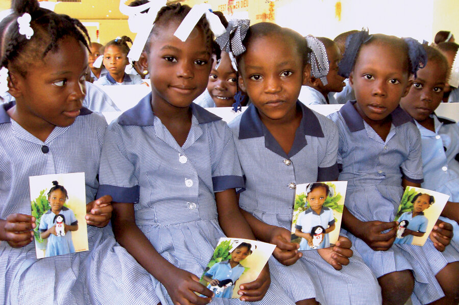 Photographing poor regions, keeping their dignity in frame - CSMonitor.com