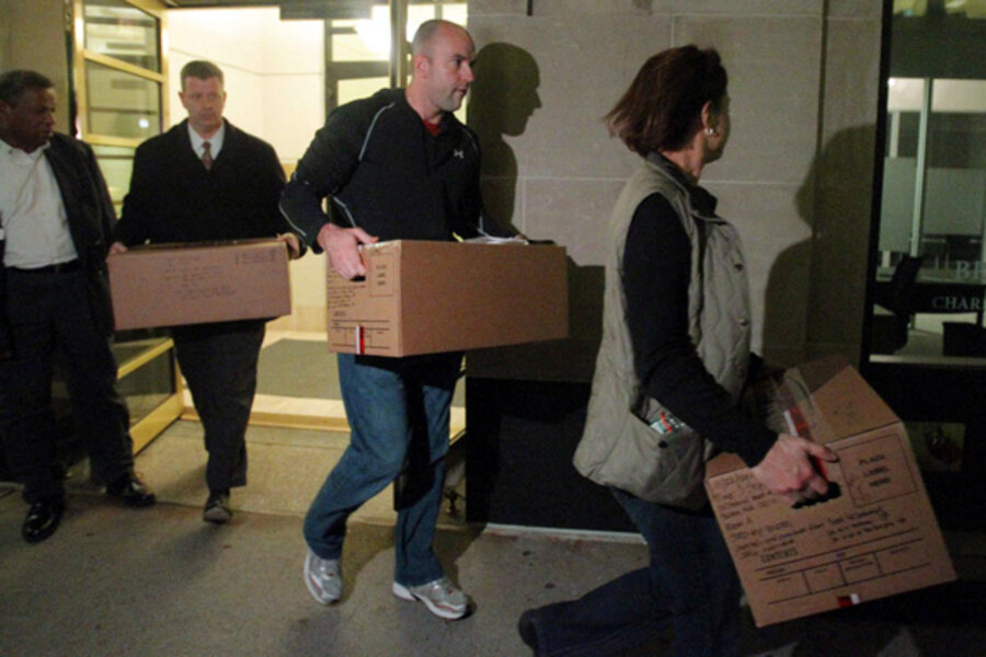 Insider trading probe results in FBI raid of 3 hedge funds - CSMonitor.com