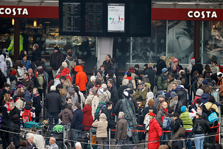 Overcrowded flight schedule - CSMonitor.com