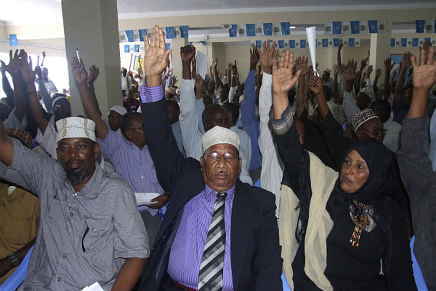 Somalia transitional parliament extends term three years, prompting criticism - CSMonitor.com