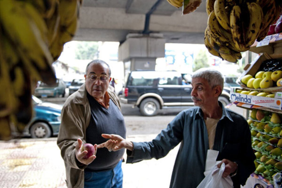 Egypt feels the cost of protest - CSMonitor.com