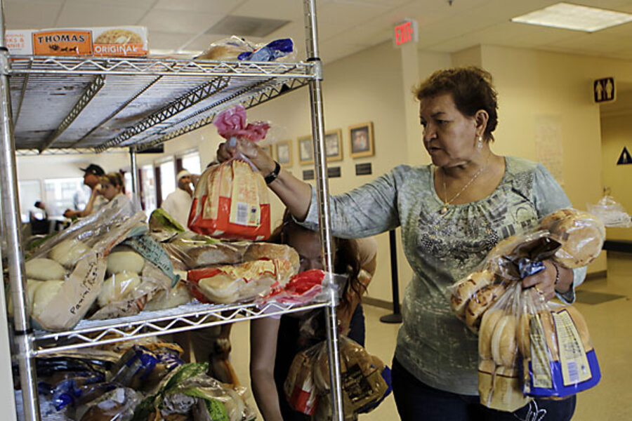 How best to boost the 'working poor'? - CSMonitor.com