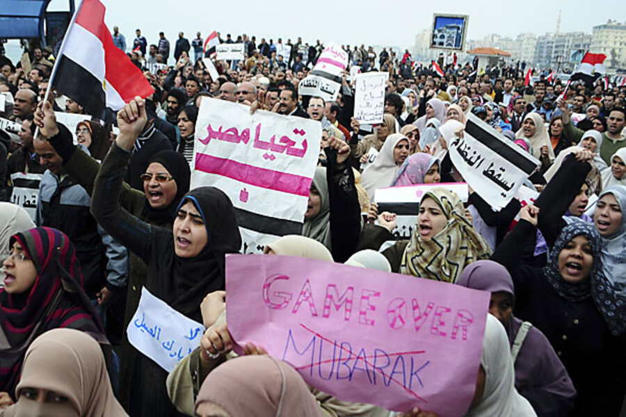 Protests are paralyzing Egyptian economy - CSMonitor.com
