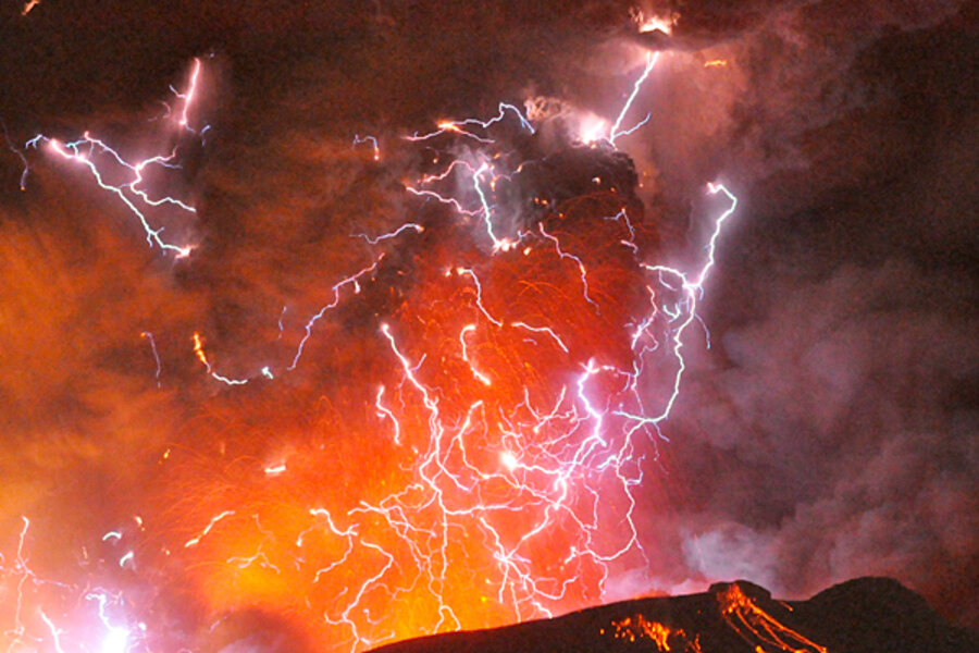 Shinmoedake volcano: Japan's explosive geology explained - CSMonitor.com