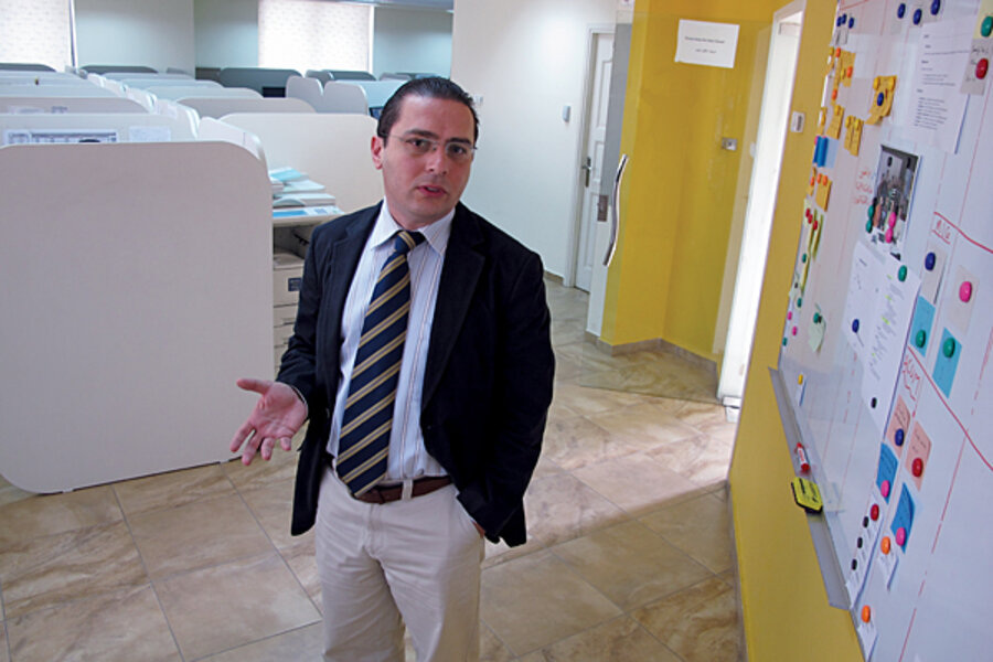Tech diplomacy: Israeli CEO hires Palestinian programmers - CSMonitor.com