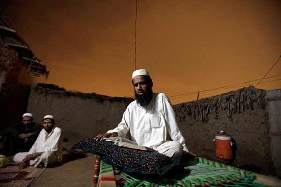 Pakistan's Islamic preachers: Gateway to radicalization? - CSMonitor.com