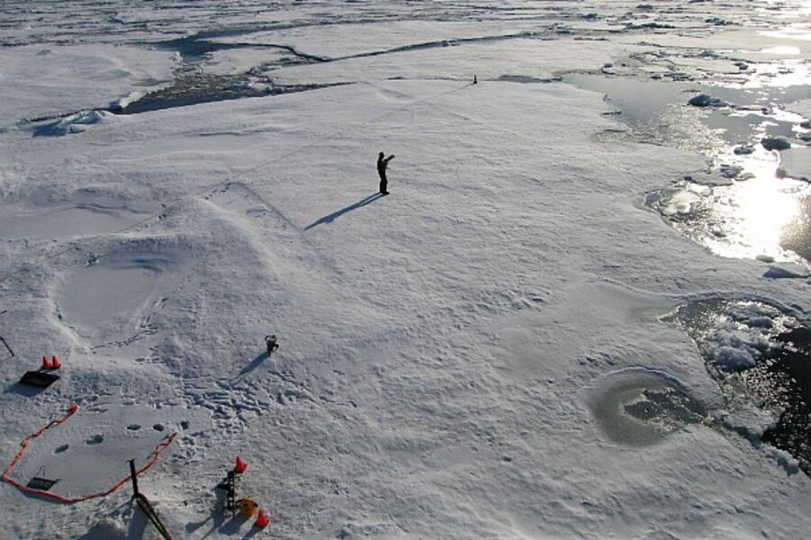 Extent of Arctic summer sea ice at record low level - CSMonitor.com