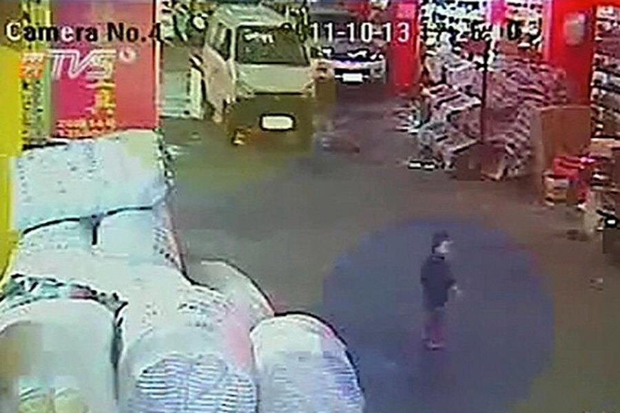 Chinese toddler Yue Yue dies but morality debate lives on - CSMonitor.com