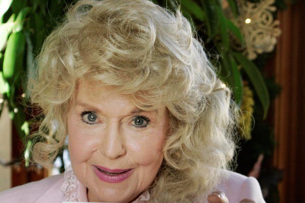 Elly May Clampett vs. Barbie? No verdict. Elly May settles suit ...